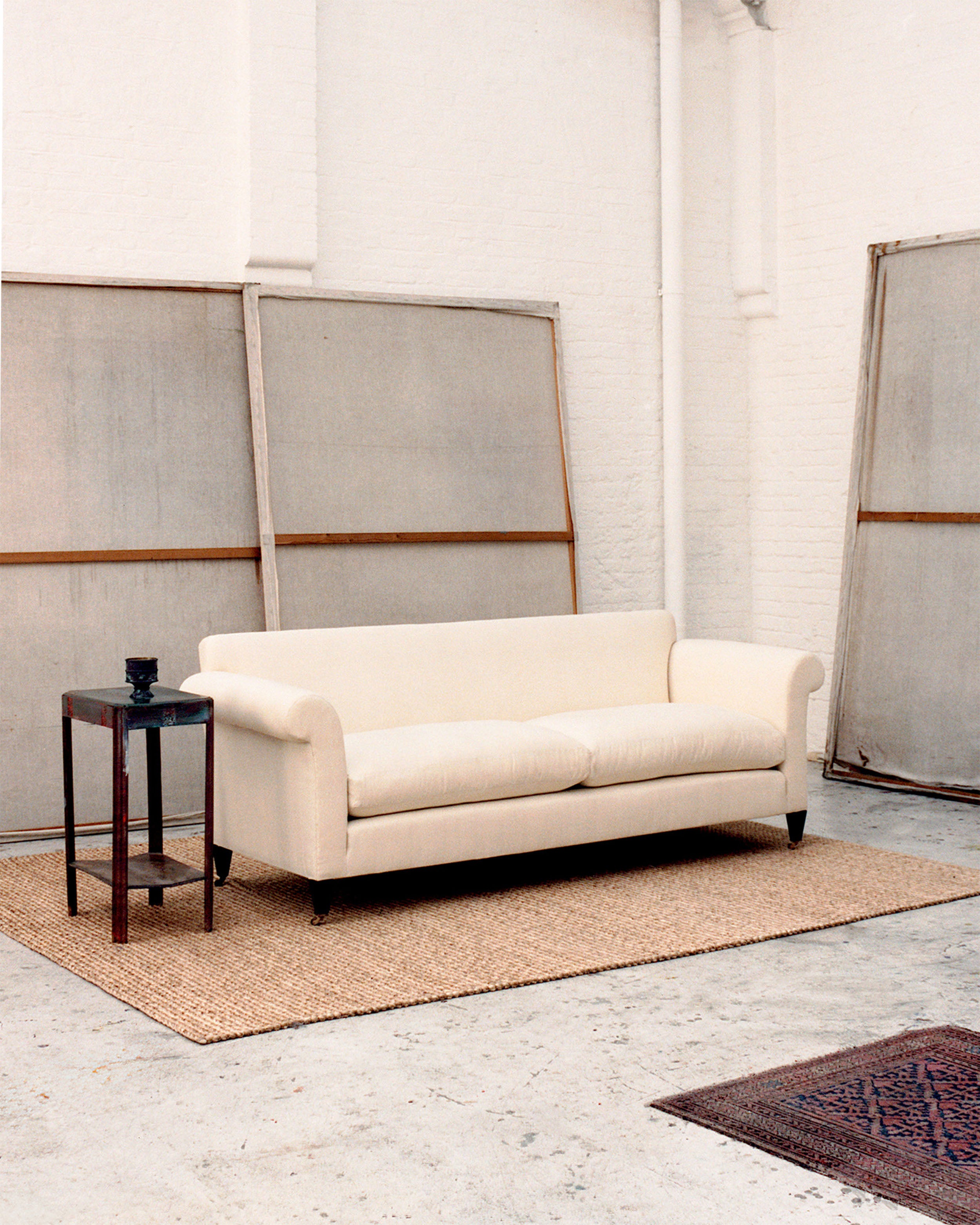 Chimes Sofa – Moro Dabron