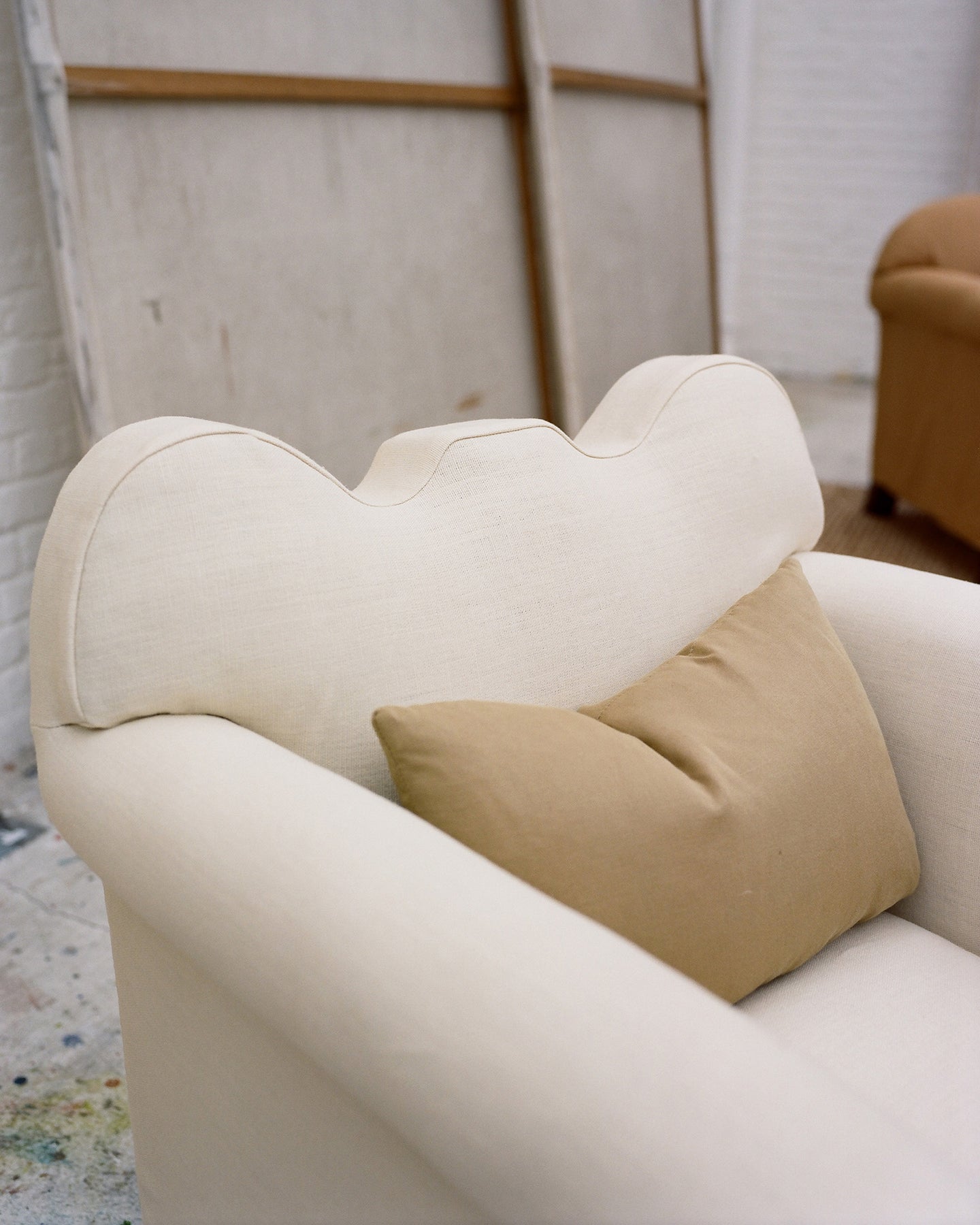 Portrait Armchair – Moro Dabron